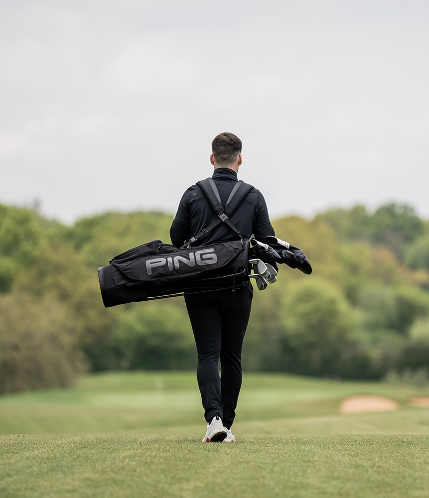 Limited Edition - Ping Hooferlite Blackout Stand Bag - Golfonline