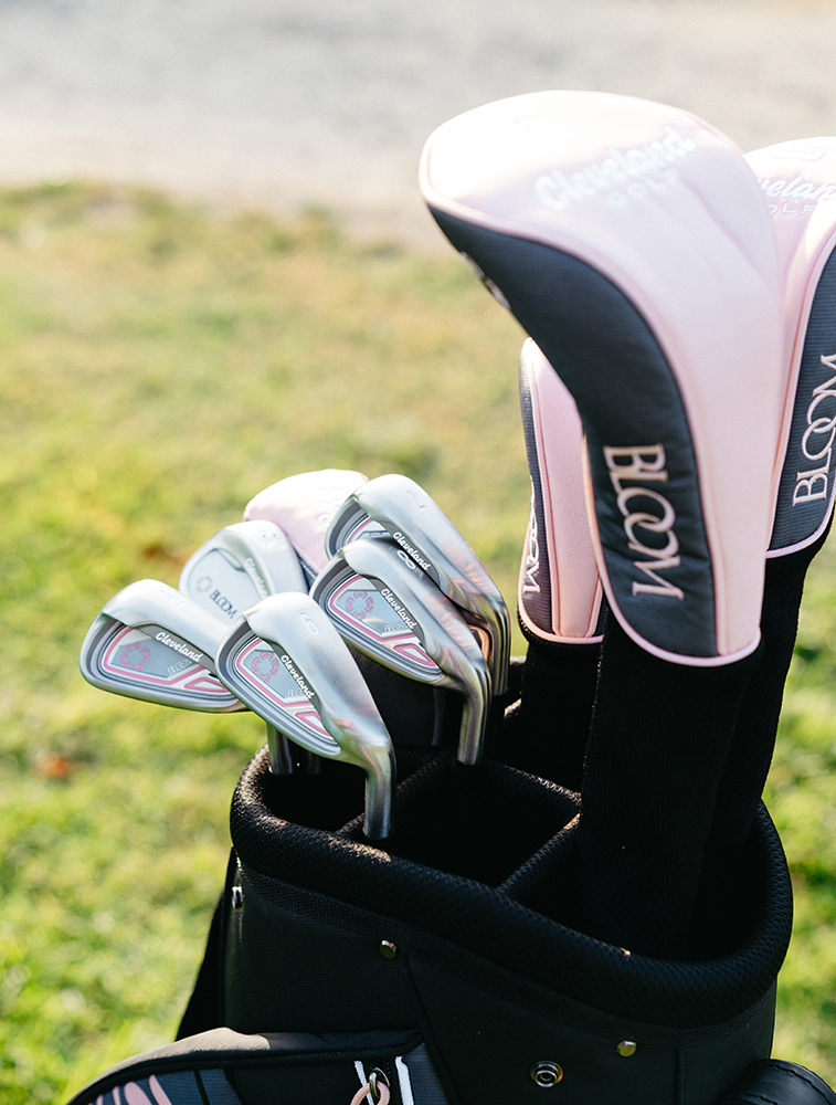 Cleveland Ladies Bloom 9-Piece Complete Golf Set (Graphite Shaft)